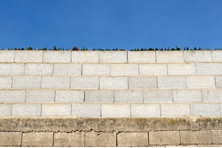 How To Install Keystone Blocks In NZ: Step-by-Step Guide - Retaining ...