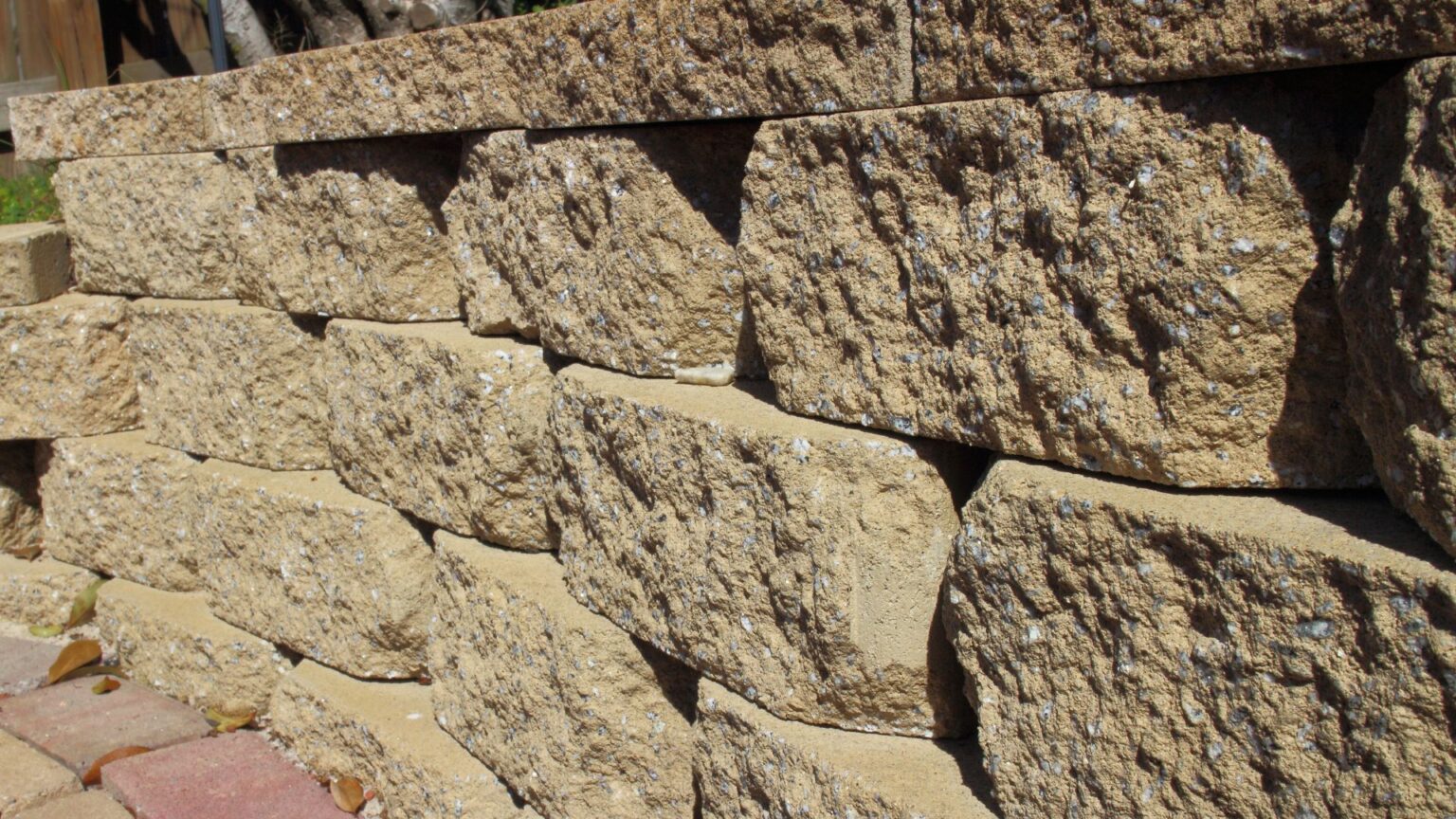 DIY Retaining Wall Guide NZ: Build Yours Step-By-Step - Retaining Wall ...